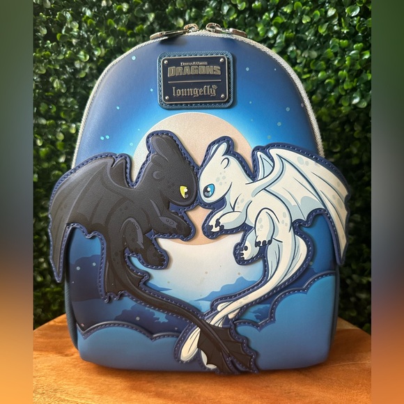 Loungefly | Bags | Loungefly How To Train Your Dragon Toothless Light ...
